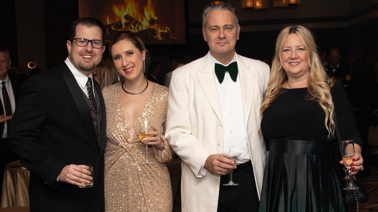 Ryan House 'White Christmas' filled with Winter Magic - Frontdoors Media